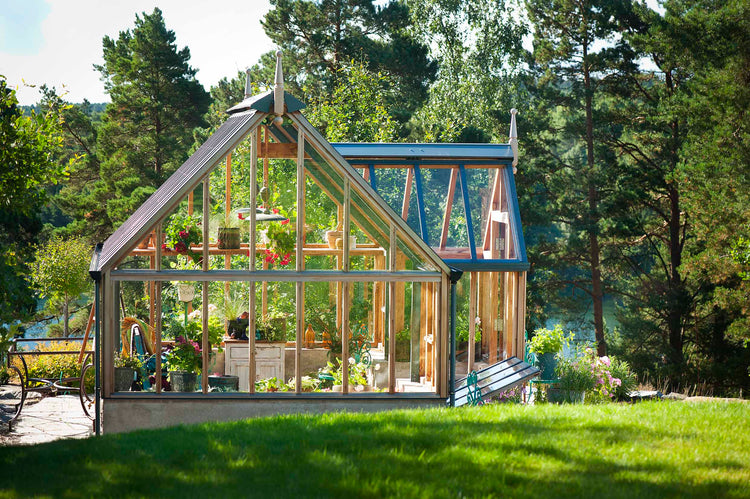 Greenhouse in cedar – Vansta Trädgård